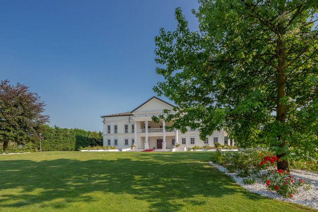 Properties for sale in Robbio, Pavia, Lombardy, Italy - Robbio, Pavia ...