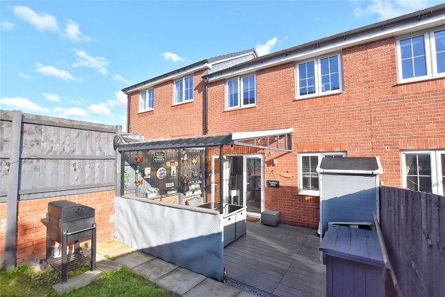 Tarnside Close, Smallbridge, Rochdale, Greater Manchester OL16, 3 ...