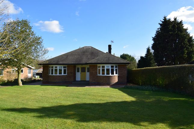 Staythorpe Road, Averham, Newark NG23, 2 bedroom detached bungalow for ...