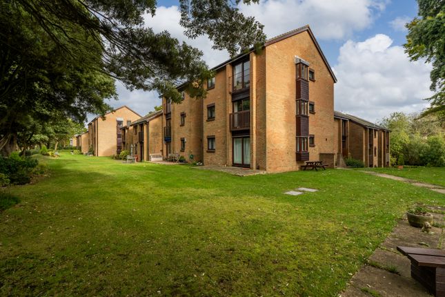 Netley Cliff, Victoria Road, Southampton SO31, 2 bedroom flat for sale ...