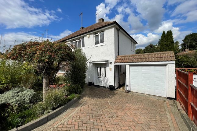 Homes for Sale in Marion Crescent, Orpington BR5 - Buy Property in ...