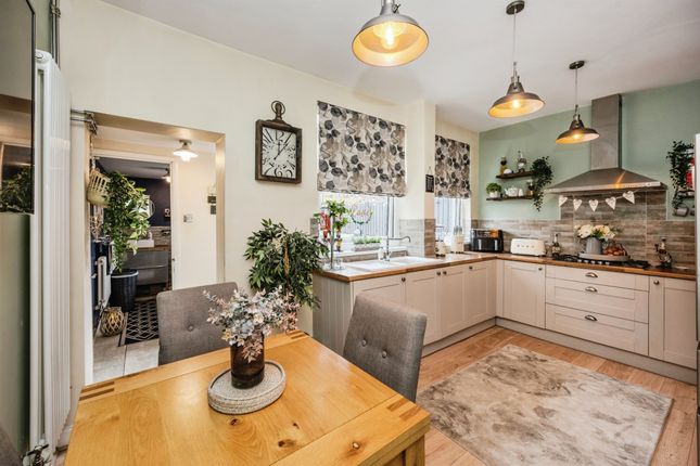 Homes for Sale in Cimla Crescent, Cimla, Neath SA11 - Buy Property in ...