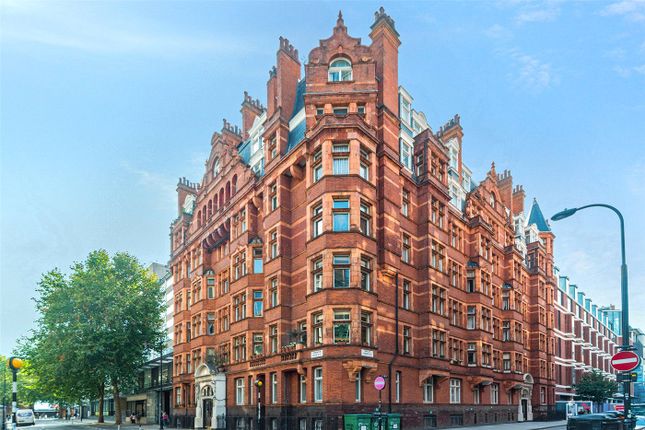 Gordon Mansions, Torrington Place, London WC1E, 4 bedroom flat to rent ...