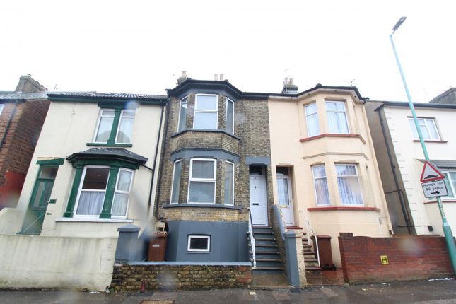 Gillingham Road, Gillingham, Kent ME7, 3 bedroom terraced house to rent ...