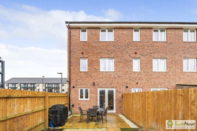 Homington Avenue Coate Swindon Sn3 3 Bedroom End Terrace House For