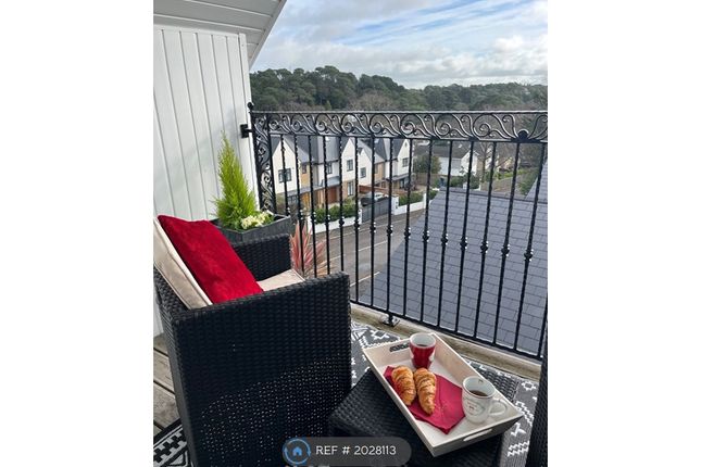 Sandecotes Road, Poole BH14, 2 bedroom flat to rent - 67860048 ...