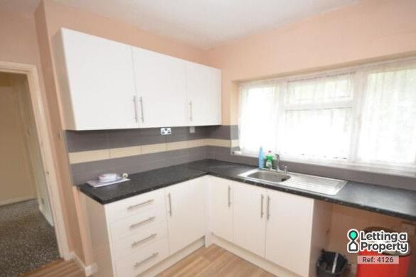 Merthyr Road, Northampton, Northamptonshire NN5, 2 bedroom flat to rent ...