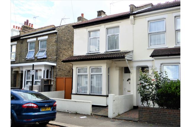 3 Bed Semi Detached House For Sale In St Anns Road Southend On Sea