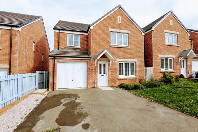 Heol Y Plas, Carway, Kidwelly. SA17, 4 bedroom detached house for sale ...