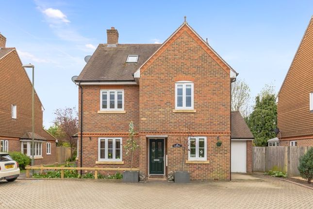 Houses for Sale in Horley, Surrey - Horley, Surrey Houses to Buy ...