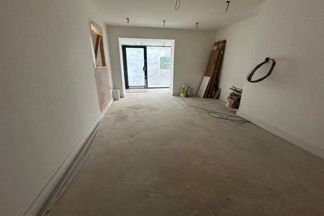 Ground Floor, 1 Queen Square, Brighton BN1, retail premises to let ...