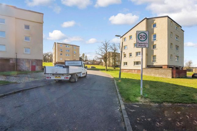 Castle Way, Cumbernauld, Glasgow, North Lanarkshire G67, 2 bedroom flat ...