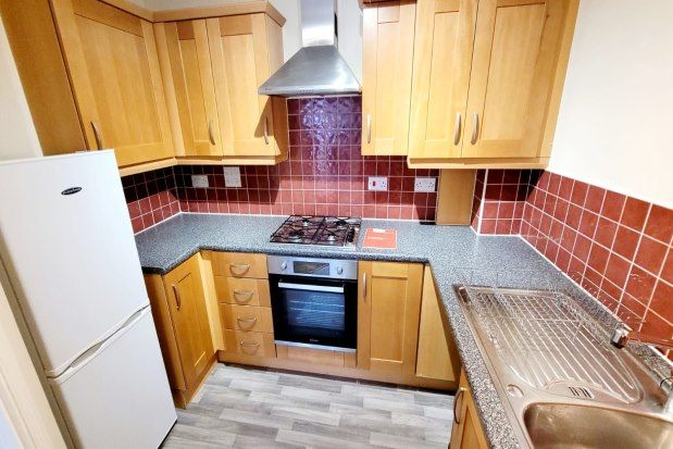Pinhigh Place, Salford M6, 2 bedroom flat to rent - 63726497 ...