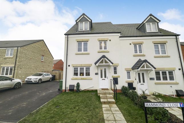 Houses for Sale in Hammond Close, Weldon, Corby NN17 - Hammond Close ...