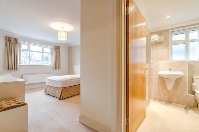 Glynde House, 4 West Parade, Worthing, West Sussex BN11, 3 bedroom flat ...