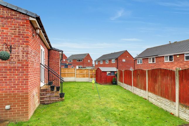 Haigh Side Close, Rothwell, Leeds, West Yorkshire LS26, 3 bedroom semi ...