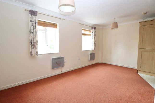 Rocheforte House Rochford Ss4 2 Bedroom Flat For Sale 64692614