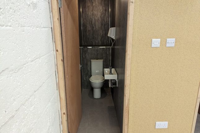 Liver Industrial Estate, Long Lane, Liverpool, Merseyside L9 ...