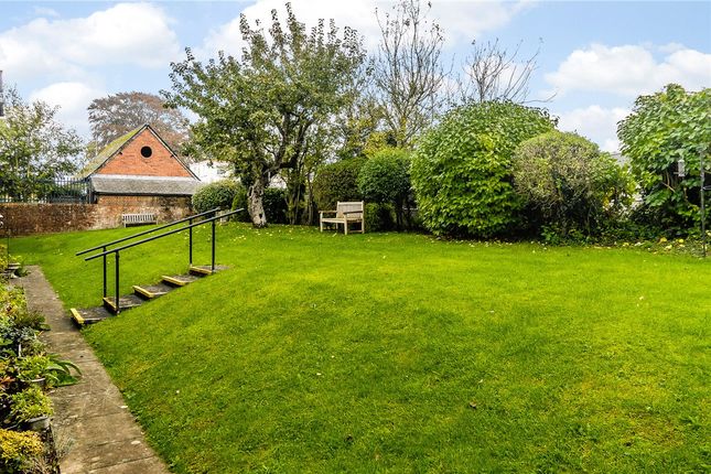 George Lane Marlborough Wiltshire Sn8 2 Bedroom Flat For Sale