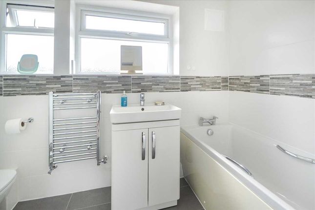 Nicker Hill, Keyworth, Nottingham NG12, 4 bedroom detached house for ...