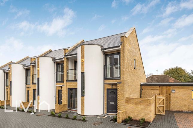 Addington Road, Selsdon, South Croydon CR2, 2 bedroom property for sale ...