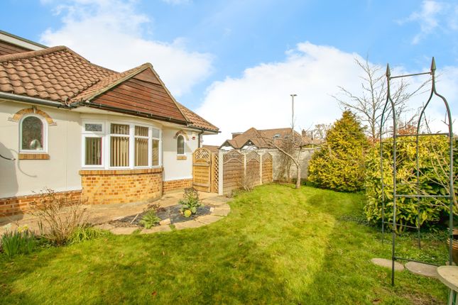 Waterloo Road, Poole BH17, 4 bedroom detached bungalow for sale ...