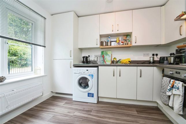 2 Bed End Terrace House For Sale In Cerney Walk Kingsway Quedgeley