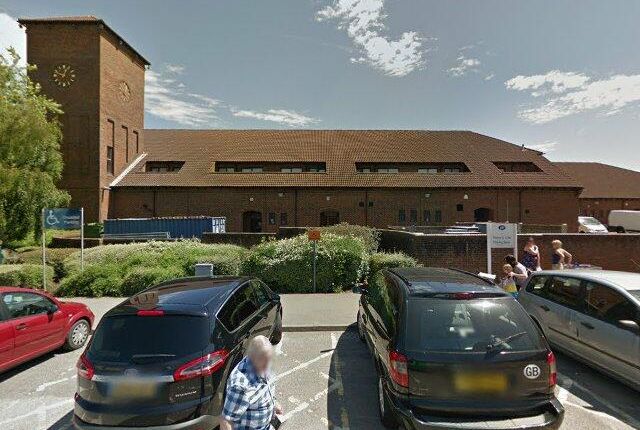 Unit 5, Chineham Shopping Centre, Chineham, Basingstoke RG24, retail ...