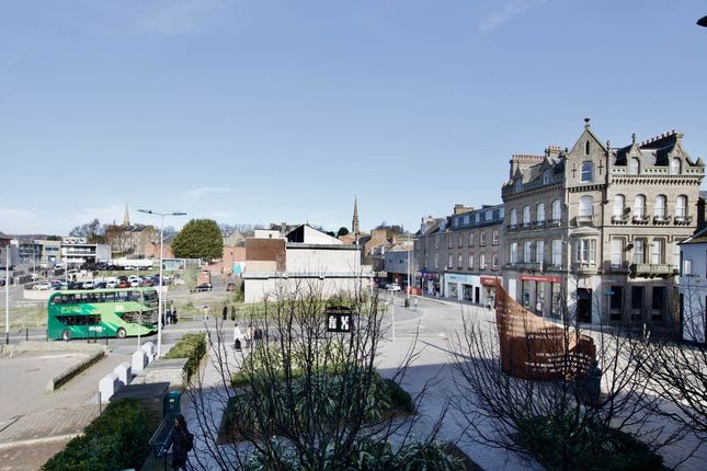 High Street, Lochee, Dundee DD2, 2 bedroom flat to rent - 64615364 ...