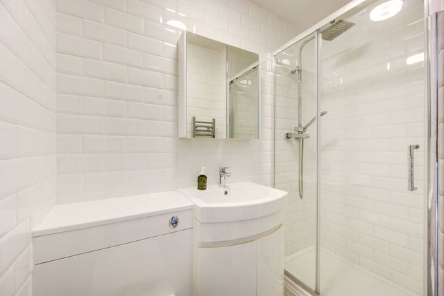 Bourne Terrace, Little Venice, London W2, 1 bedroom flat for sale ...