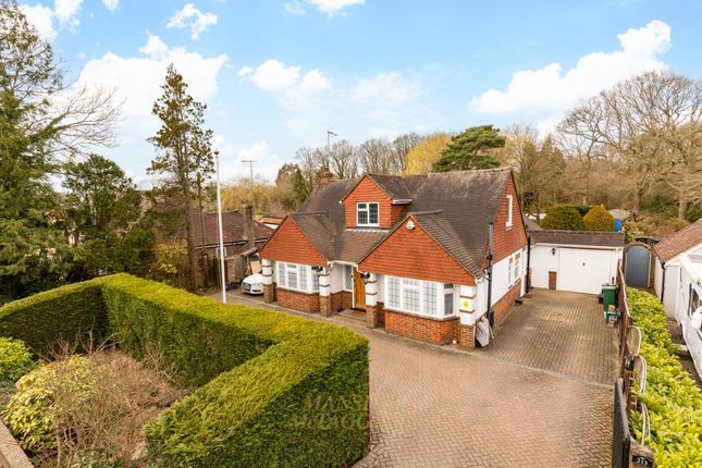 Smallfield Road, Horley RH6, 3 bedroom detached bungalow for sale ...