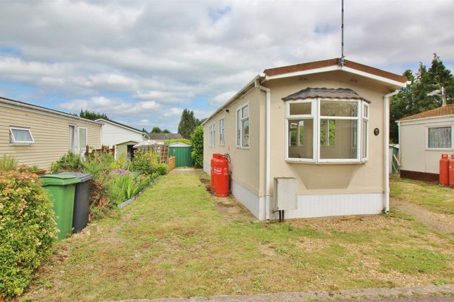 Hatch Park, Old Basing, Basingstoke RG24, 2 bedroom mobile/park home ...