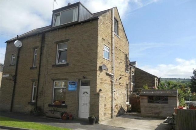 2 bed terraced house to rent in Railway Street, Keighley BD20 - Zoopla