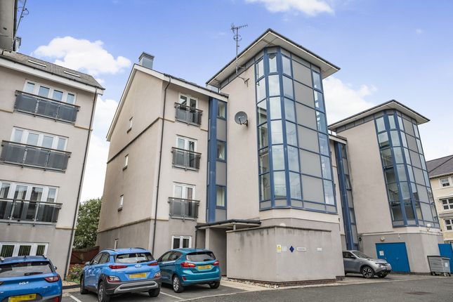 Mostyn Broadway, Llandudno LL30, 2 bedroom flat for sale - 67752049 ...