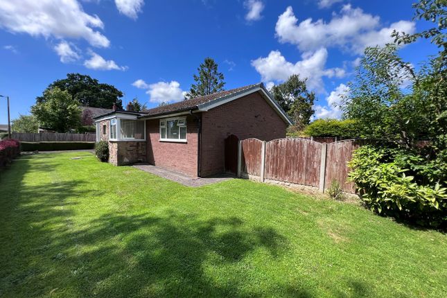 The Close, New Longton, Preston PR4, 3 bedroom detached bungalow for ...