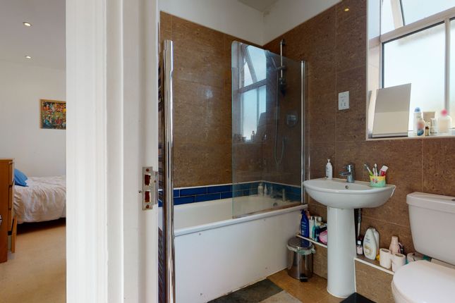 Railton Road, London SE24, 2 bedroom flat to rent - 60078092 ...
