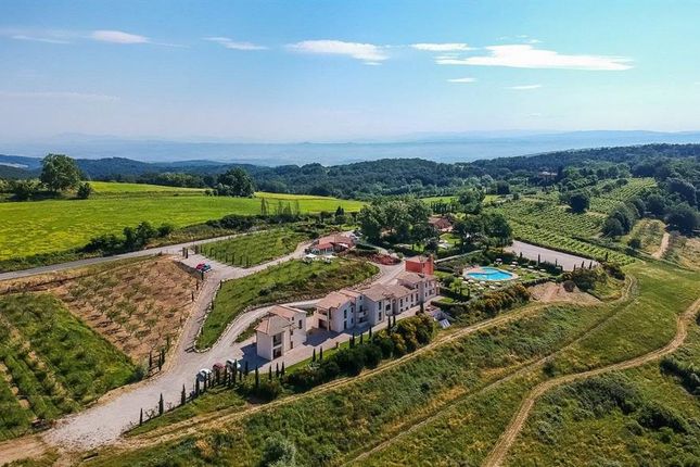 San Gimignano, Tuscany, 53037, Italy, 31 bedroom villa for sale ...