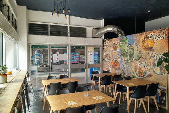 2 Cowell Precinct, Llanelli SA15, restaurant/cafe to let - 62050444 ...