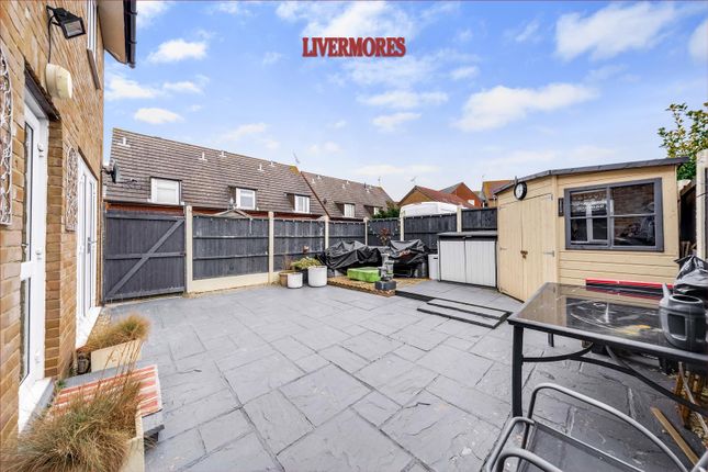 Shearwood Crescent, Crayford, Kent DA1, 3 bedroom semi-detached house for sale - 69494103 ...