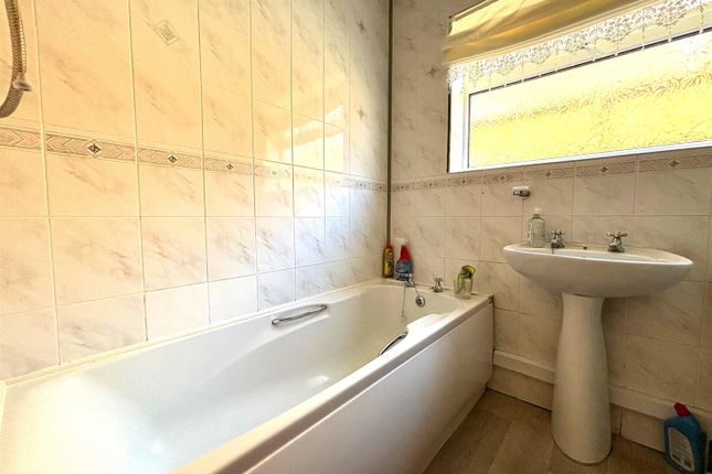 Springfield Road, Lower Somersham, Ipswich IP8, 3 bedroom semi-detached ...