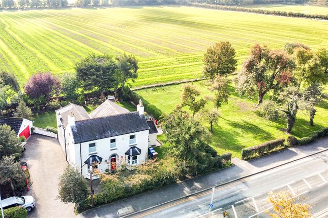 Castle Road, Cottingham, East Yorkshire HU16, 4 bedroom detached house ...