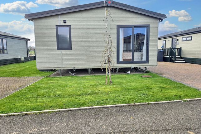 Lowgate, Hexham NE46, 2 bedroom mobile/park home for sale - 68857882 ...