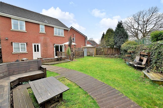 Bronington Close Manchester M22 4 Bedroom Detached House For Sale