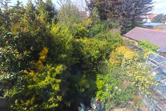 Brunswick Road Southend On Sea Ss1 3 Bedroom Detached House For Sale