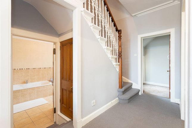 Mossgreen, Crossgates, Cowdenbeath, Fife KY4, 5 bedroom detached house ...