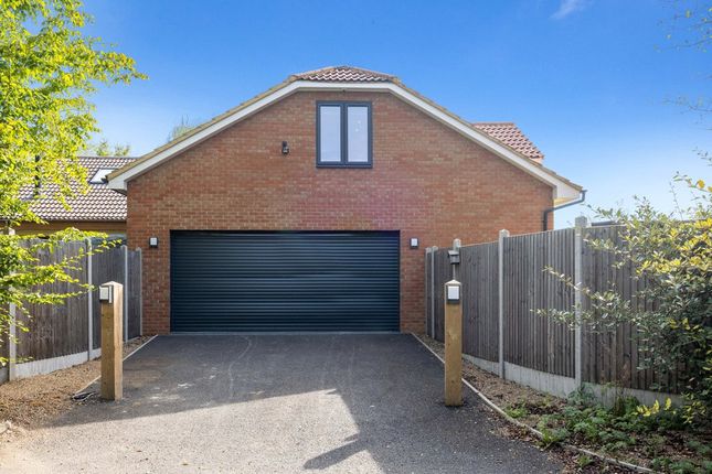River Island Close, Fetcham KT22, 4 bedroom detached house for sale ...
