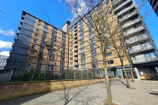 Victoria Road, London W3, 2 bedroom flat for sale - 61727675 ...
