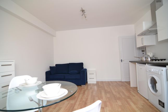 Chelsea Cloisters, Sloane Avenue, London, UK SW3, studio to rent ...