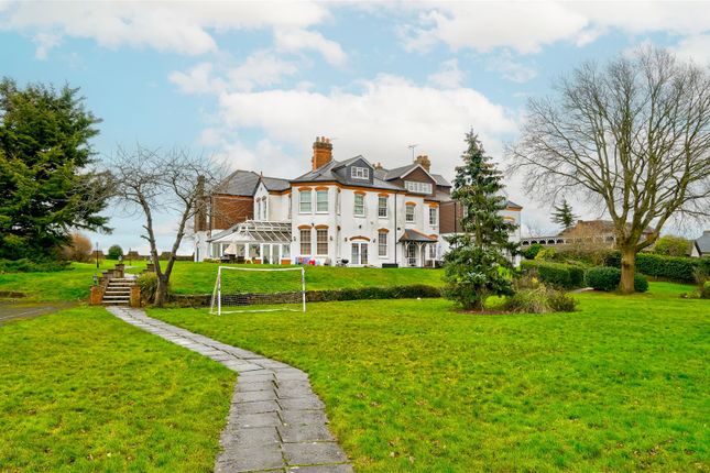 Pudding Lane, Chigwell IG7, 4 bedroom end terrace house for sale ...