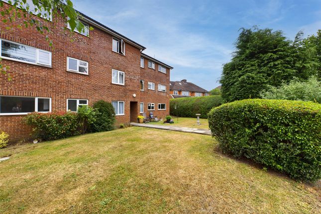 Fairlands Court, Fairlands, Guildford, Surrey GU3, 2 bedroom flat for ...